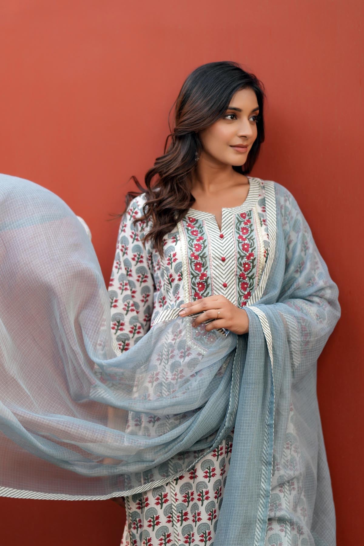 Light Grey Kotadoriya Dupatta With Fabric Border | Cotras